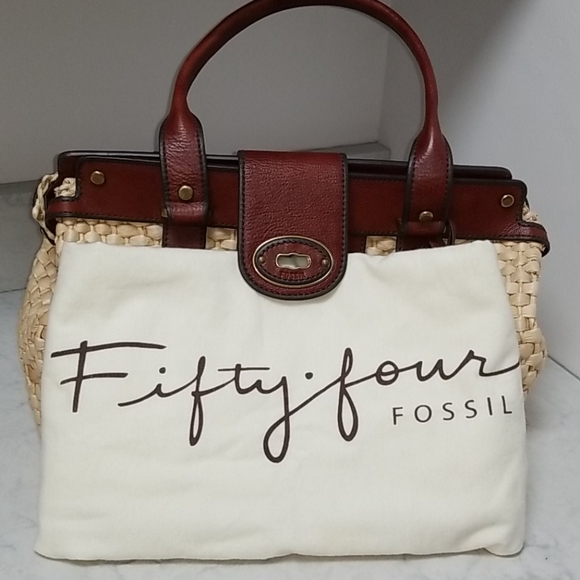 Take A Look About Fifty Four Fossil Purse